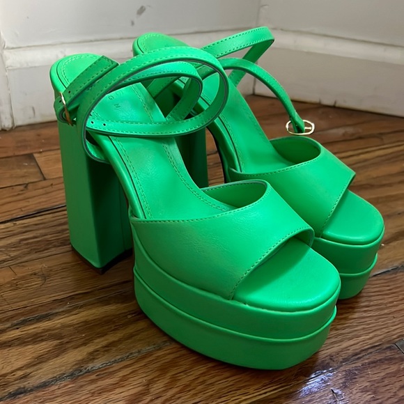 ASOS | Shoes | Super Cute Light Green Platform Sandals | Poshmark